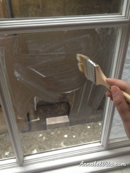 Create A DIY Laced Window With This Mom's Step-By-Step Tutorial