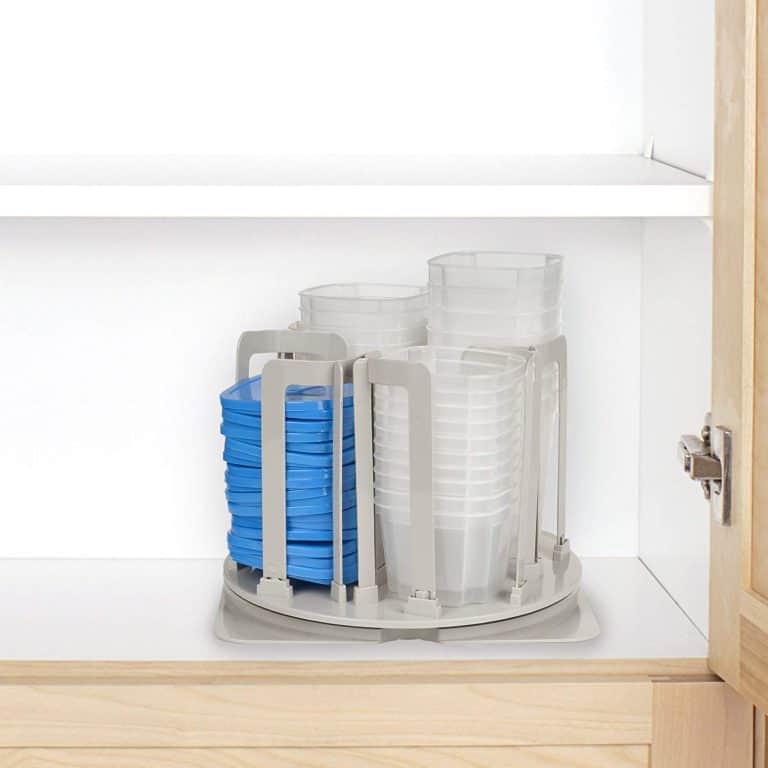 Mom shares 20 ways to organize Tupperware so that you don’t lose your mind