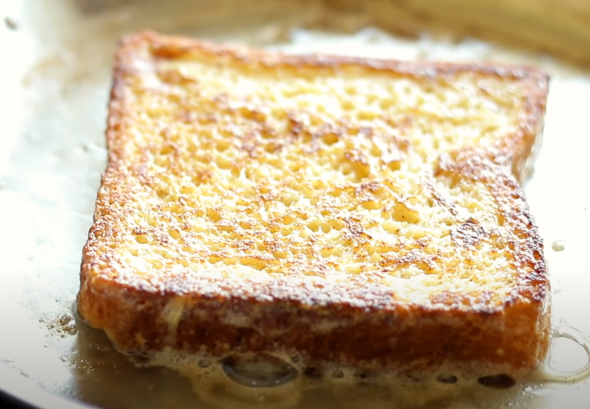 Tutorial shows simplest way to make perfect french toast at home