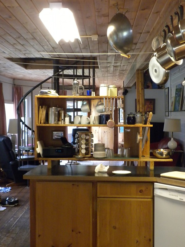 40 tacky kitchen decor mistakes everyone should avoid