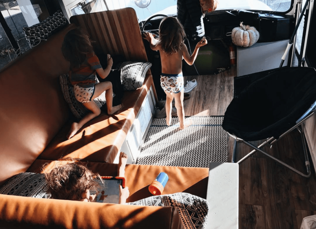 Family Of Five Converts Bus To Live In Full-Time