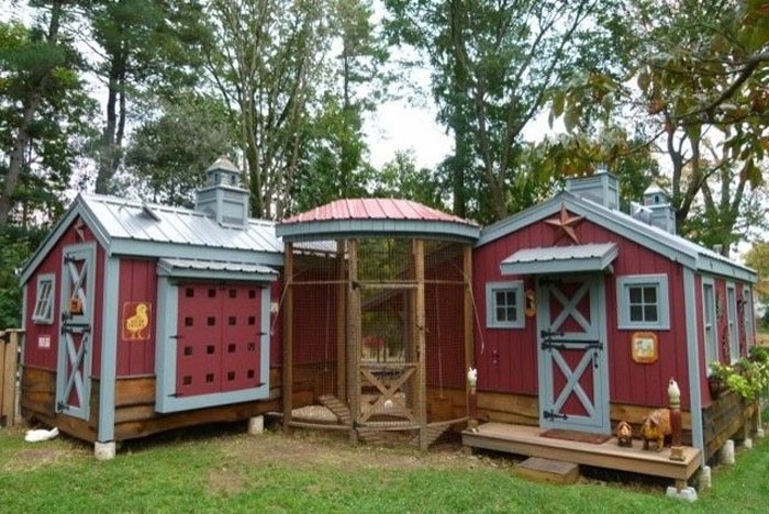 50 chicken coops that are completely hilariously creative