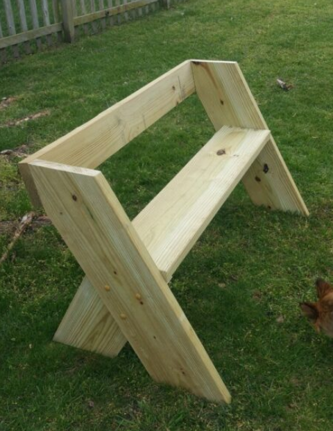 Man demonstrates the easiest way to build a bench and you only need 3 ...