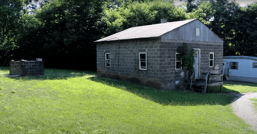 Man buys a rundown cinder block home for $12,000 & guts it alone. 2 yrs ...
