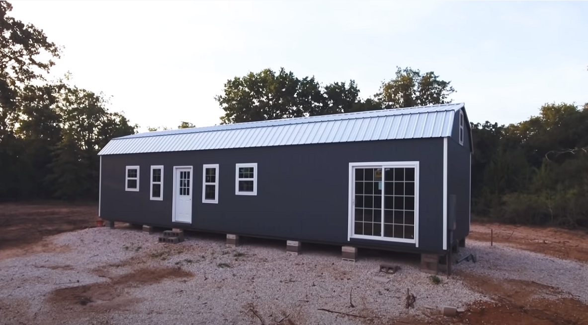 Family of 6 transform a shed into a beautiful home that checks off all ...