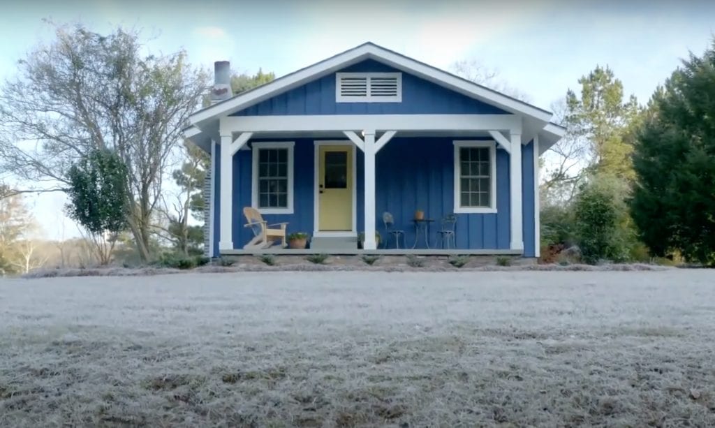 Woman buys $12,000 neglected house. Pro designer gets her hands on it ...