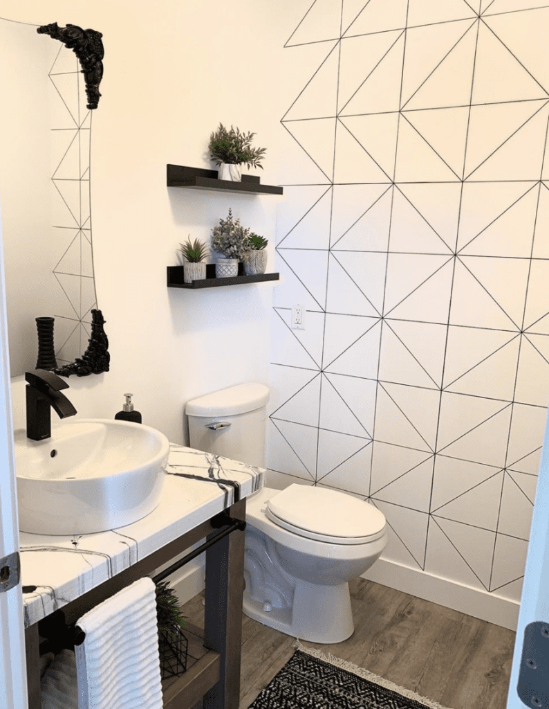 Woman shows easiest way to transform her boring wall into a statement ...