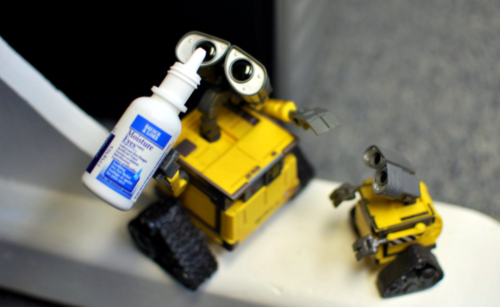 30 common household items that can put you at risk once they’ve gone bad