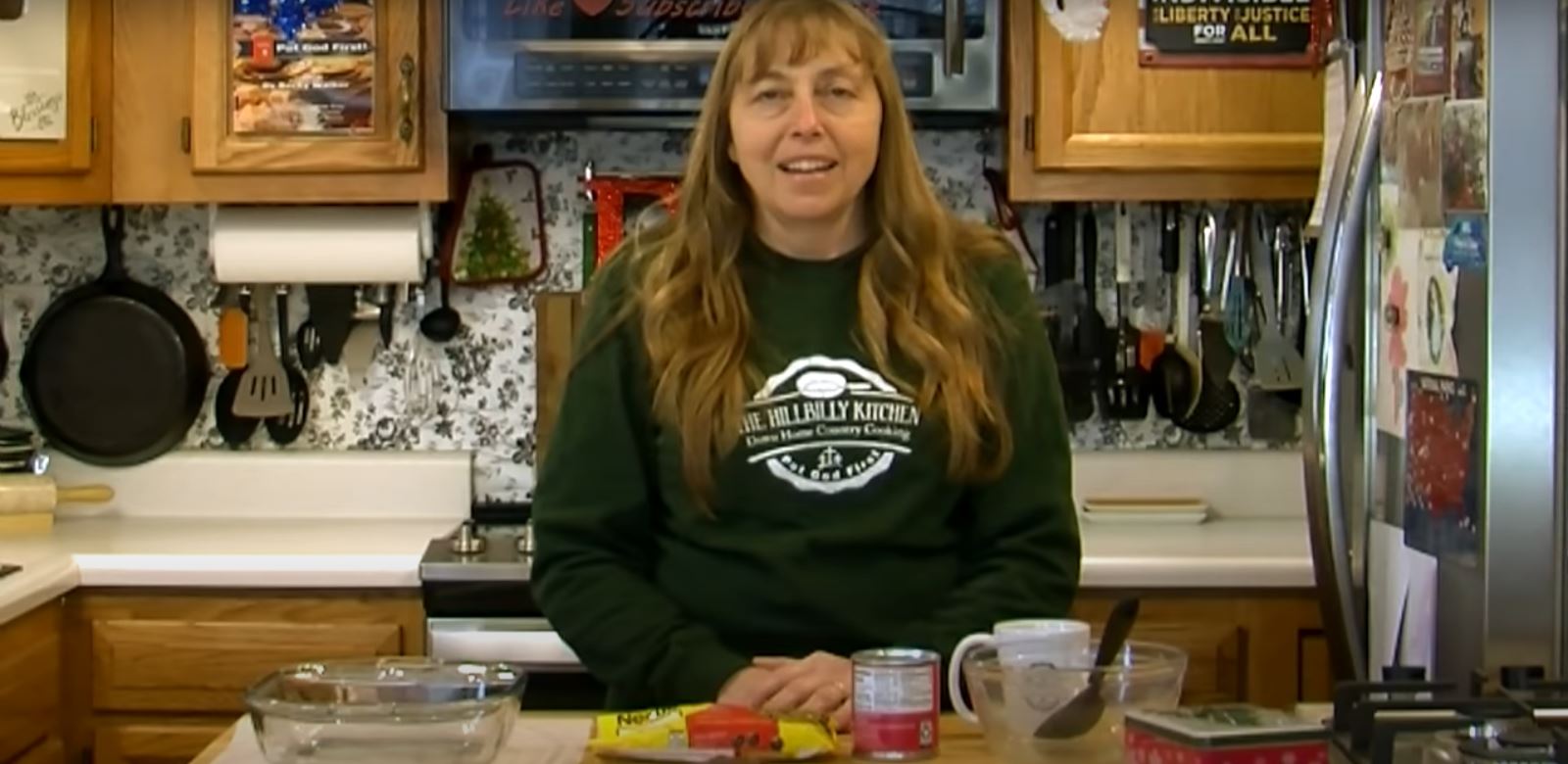 Mom in her ‘hillbilly kitchen’ shows how to make delicious easy 2 ...