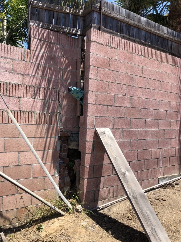 35 Pictures Of Buildings On The Verge Of Collapse