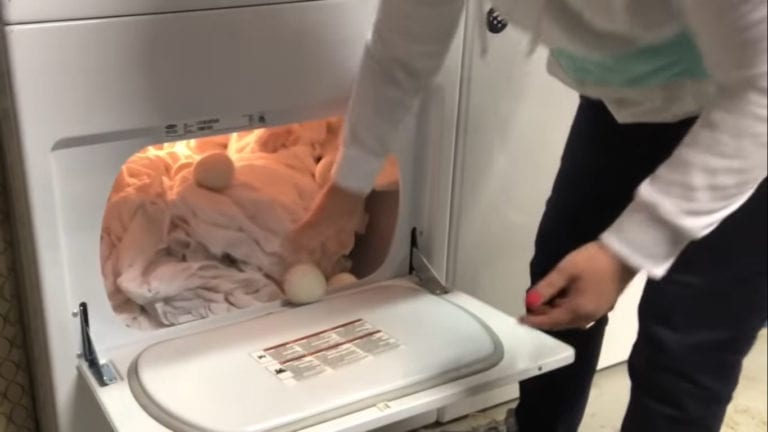 Woman’s simple laundry tip gets whites the brightest we’ve ever seen