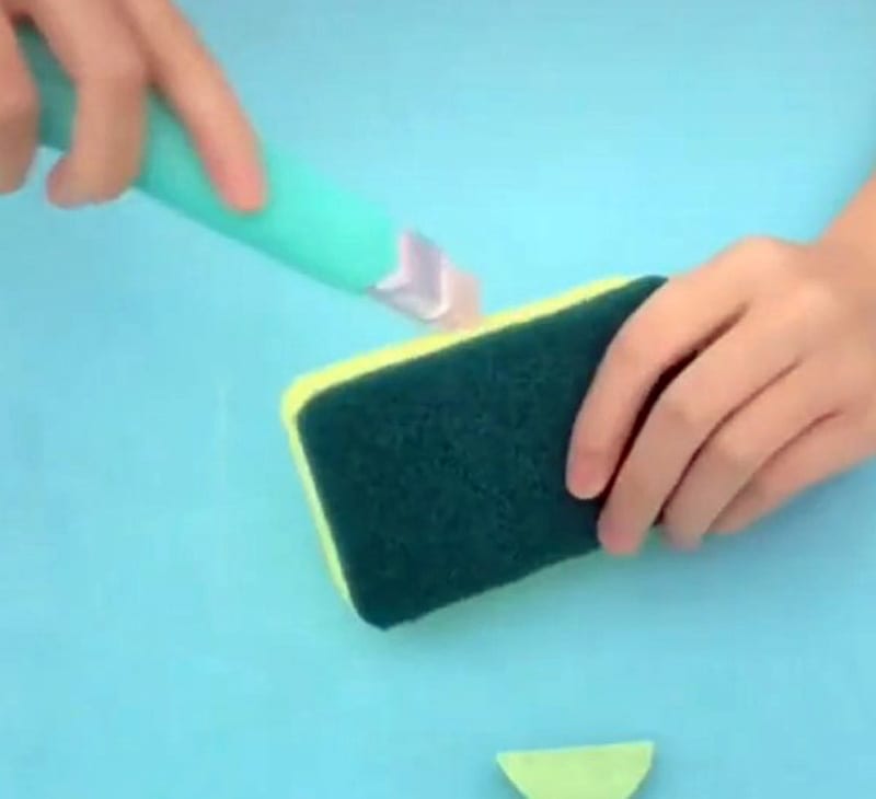 Mom slices up a sponge and shares brilliant cleaning tricks that go viral