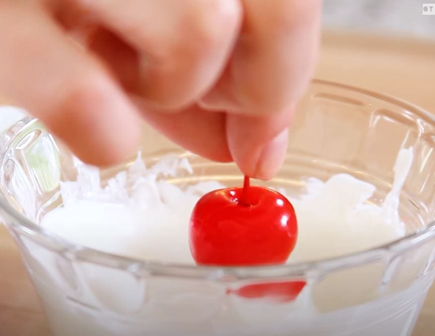 These vodka-infused cherries are the delicious boozy treat you need at ...