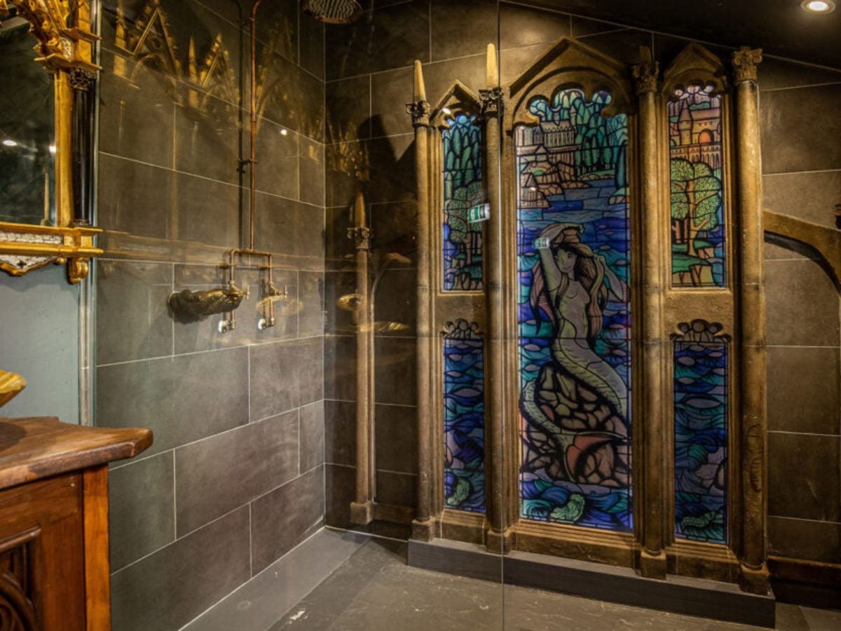 Harry Potter fans can stay in this cozy cottage that looks like ...