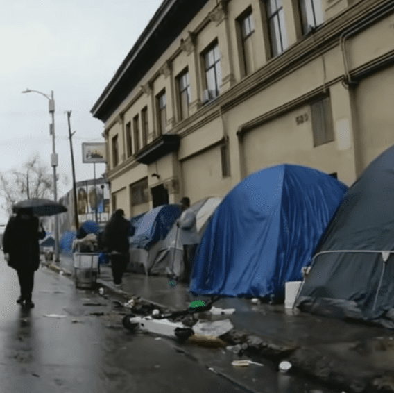 California organization is building tiny homes for homeless people to ...