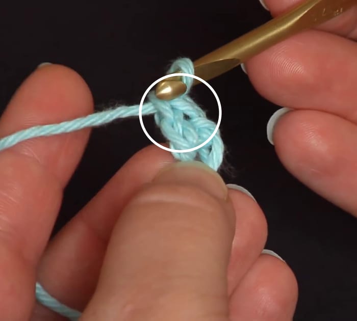 Woman shares technique to free people from having to crochet those ...