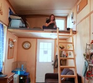 Single mom saves tons of money living in a tiny house with daughter