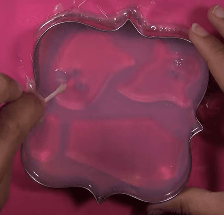 Crafter shares incredibly simple way of making silicone molds to get ...
