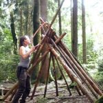 Woman shares 5 unique methods of building survival shelters every woman ...
