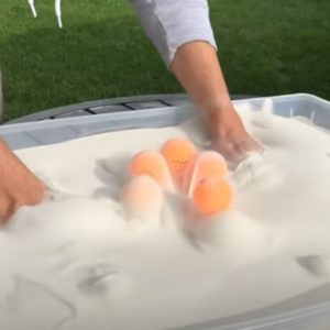 Man shows how to make “liquid sand” hot tub by pumping air into it