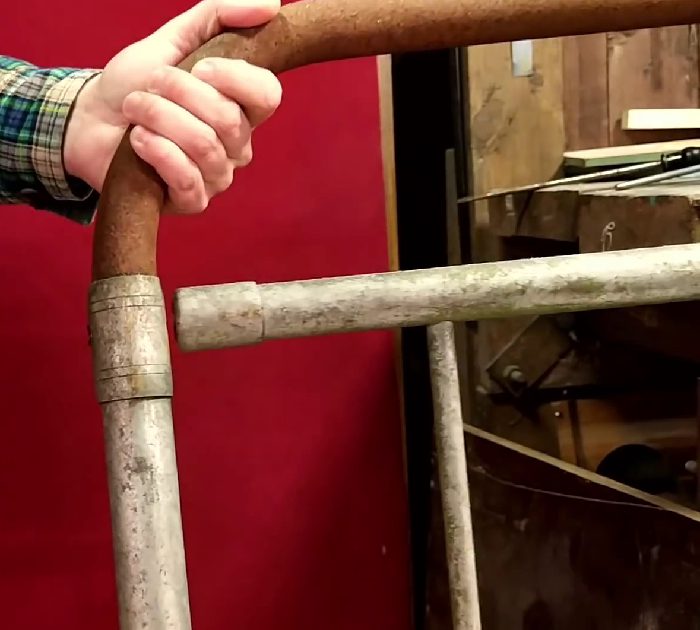 Outdoorsman shows how to heat a camping tent using a pipe and Swedish ...