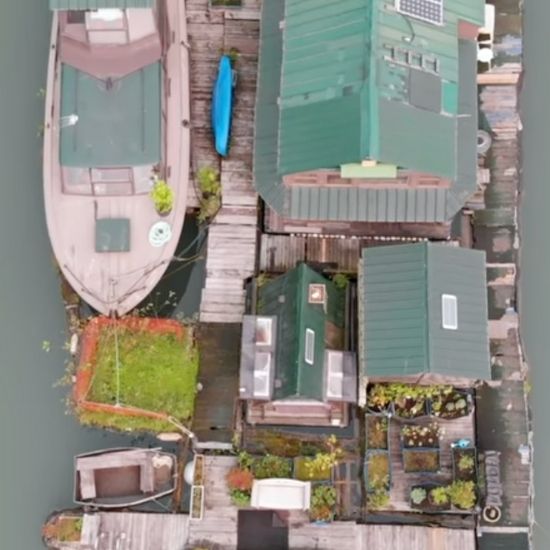 Man builds incredible self-sustaining island homestead from salvaged ...