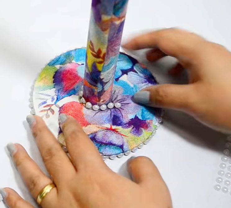 4 simple ways to upcycle toilet paper rolls into functional art