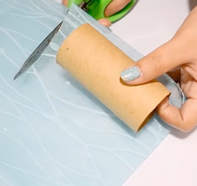 4 simple ways to upcycle toilet paper rolls into functional art