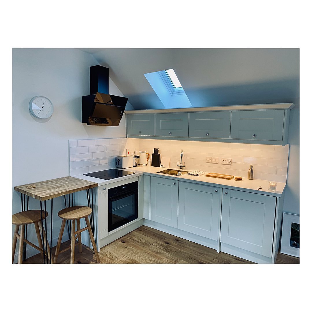 Man buys abandoned cobblestone "shed" and turns it into dreamy cozy ...