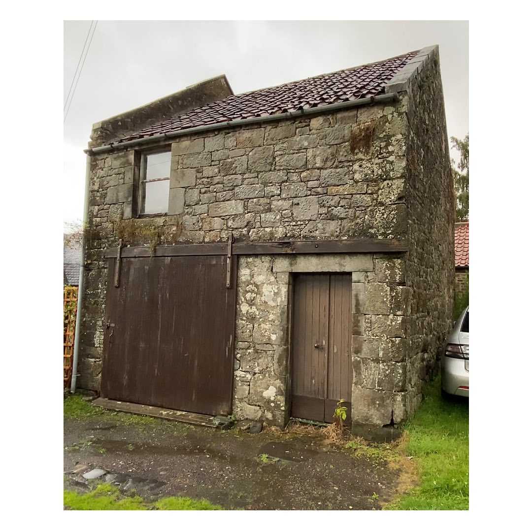 Man buys abandoned cobblestone "shed" and turns it into dreamy cozy ...