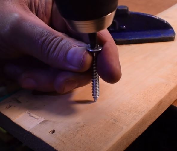 Man shares 3 tips professional carpenters use to help everyday homeowners