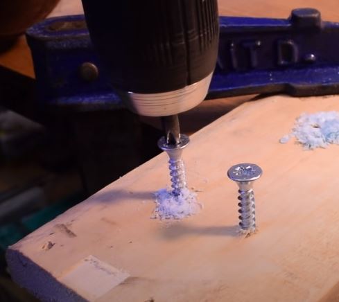 Man shares 3 tips professional carpenters use to help everyday homeowners