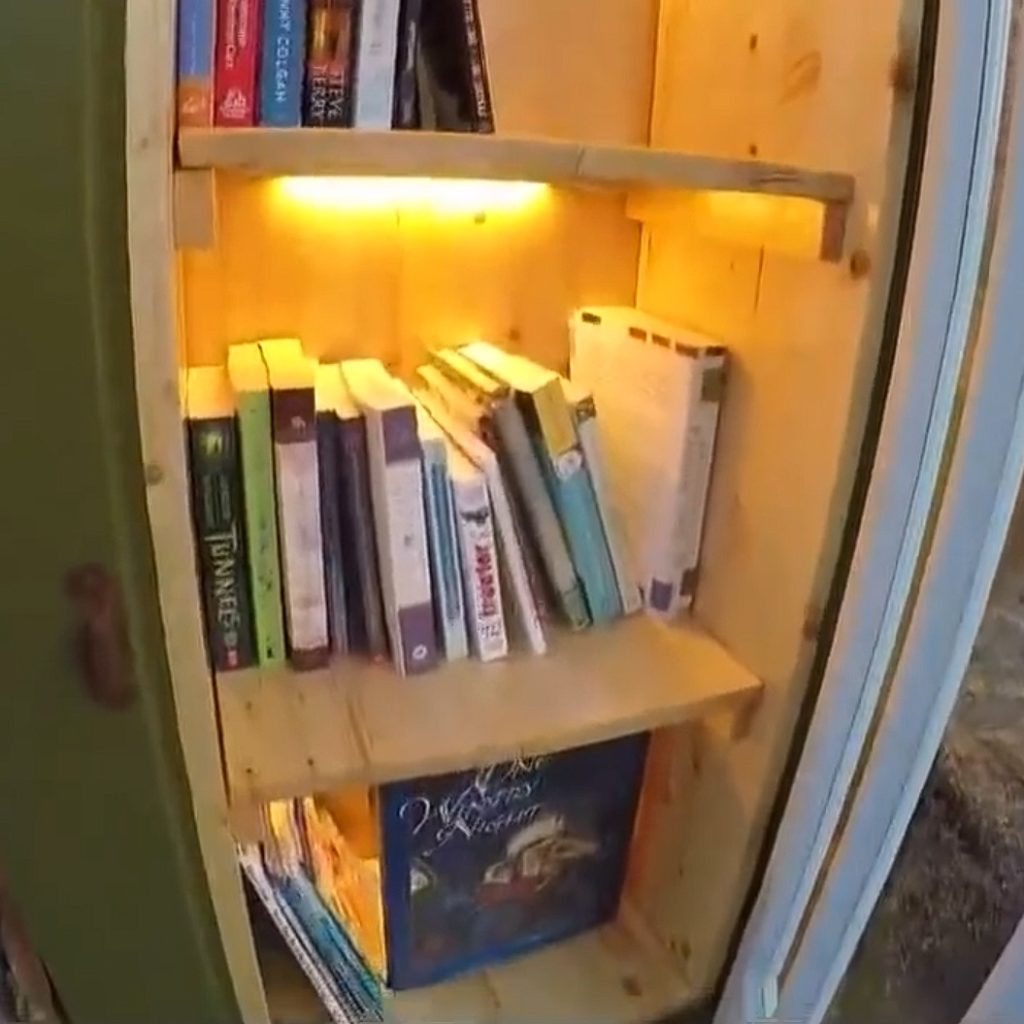 Woman transforms dead, 110-year-old tree into a gorgeous, whimsical ...