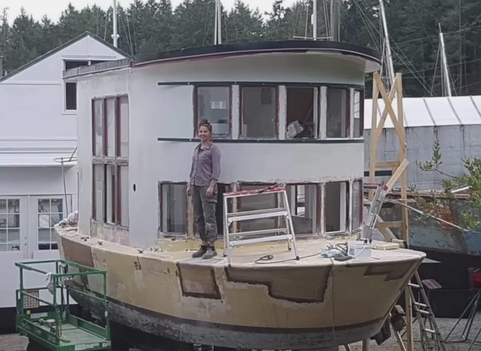 Couple buy a badly beaten up boat then turn it into the most gorgeous ...