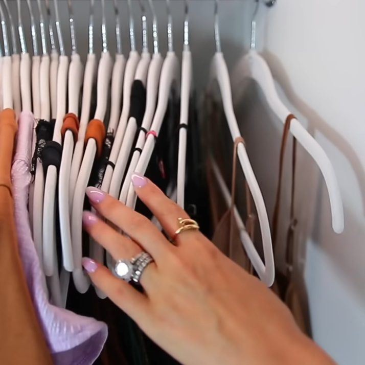 15+ clever ways to keep your closet organized and clutter free