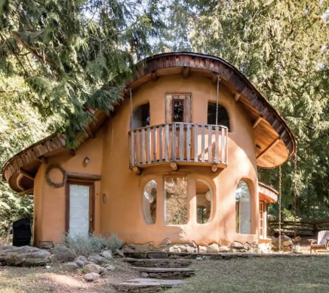 First “legal” mud house in British Columbia has more character than ...