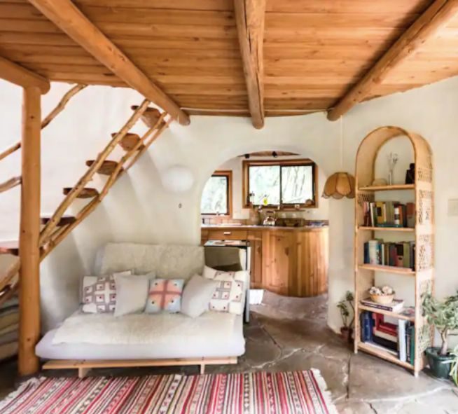 First “legal” mud house in British Columbia has more character than ...