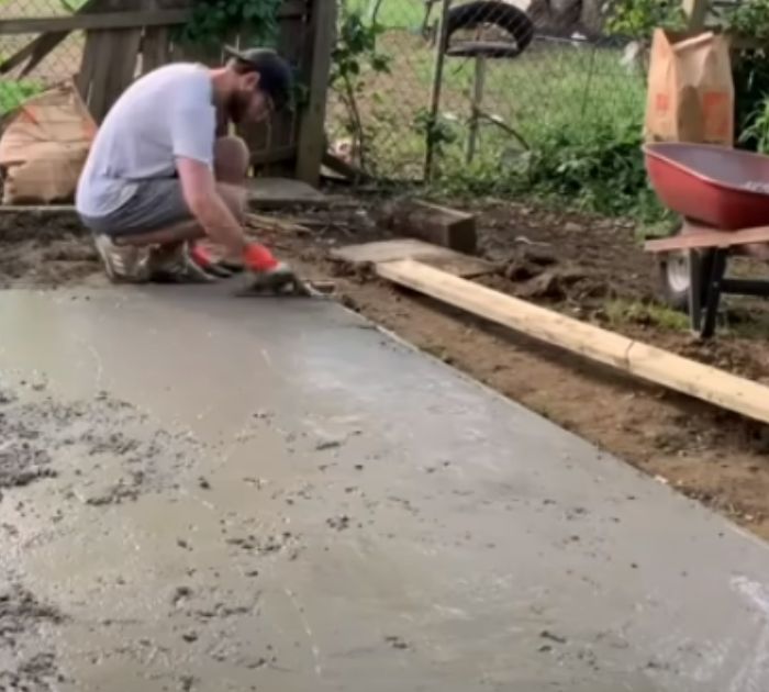 Man turns disastrous looking yard into backyard of his dreams saving ...