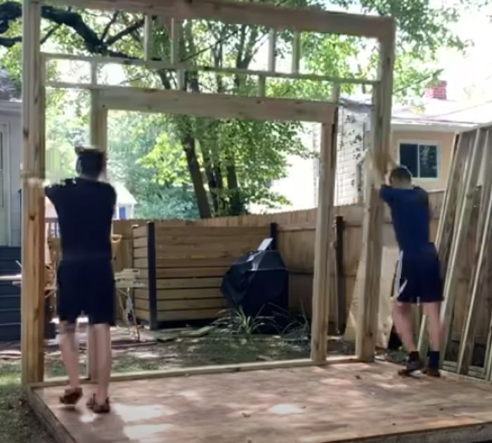 Man turns disastrous looking yard into backyard of his dreams saving ...