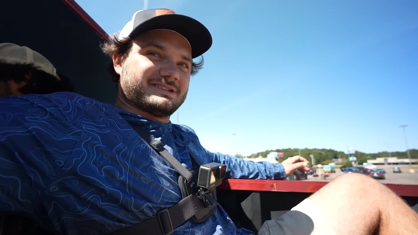 Guy shows off inside of 64 person enclosed lifeboat he purchased that ...