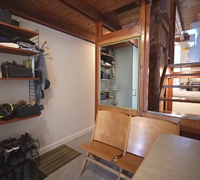 This super narrow house is only 8 feet wide but inside it contains a ...