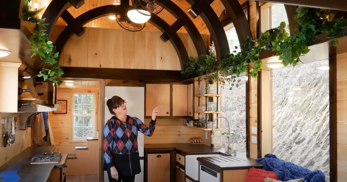 Couple takes viewers on 400 square foot tour of beautifully arched ...