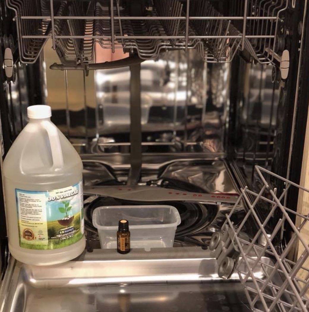 Professional Cleaners Reveal 25 Ingenious Hacks For A Spotless Home