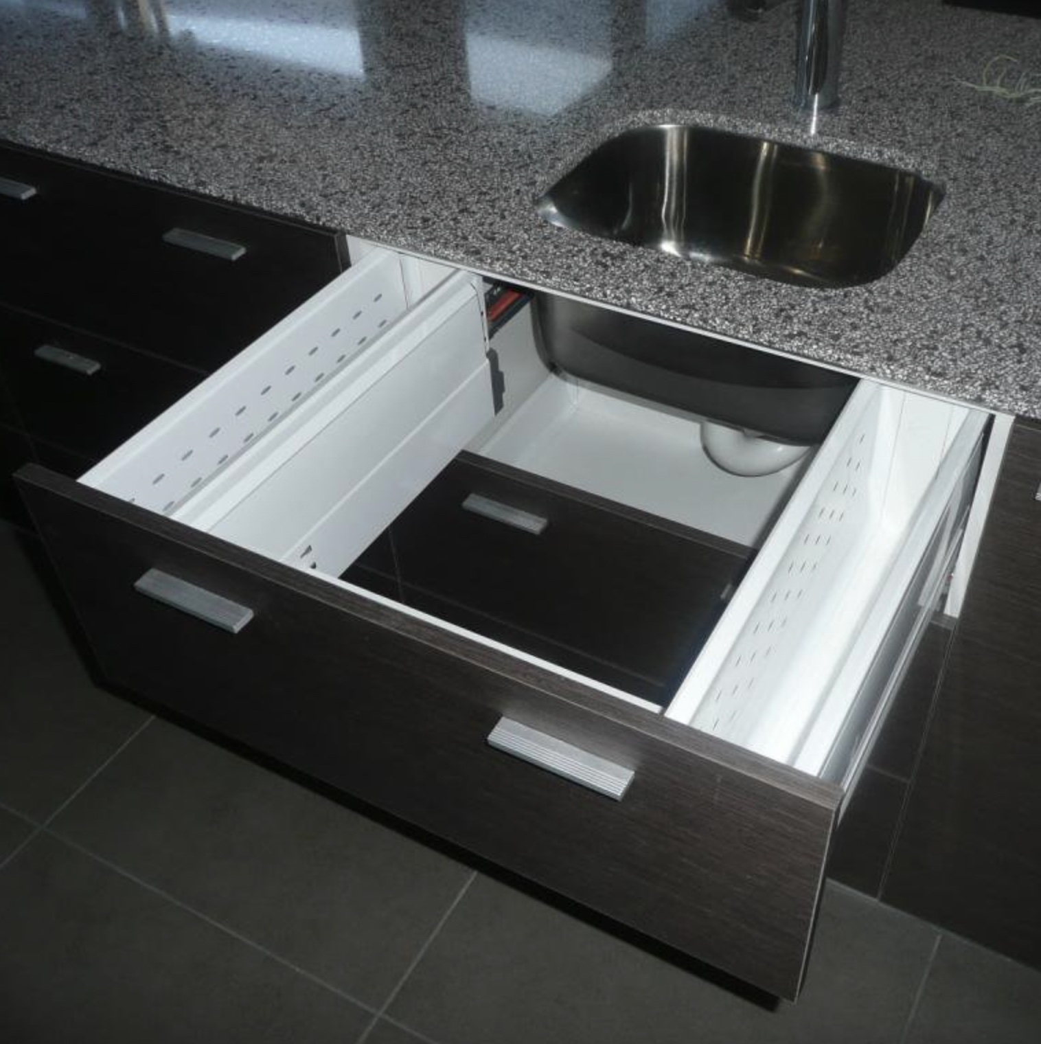 20 Useful Hacks To Finally Get a Perfectly Organized Kitchen