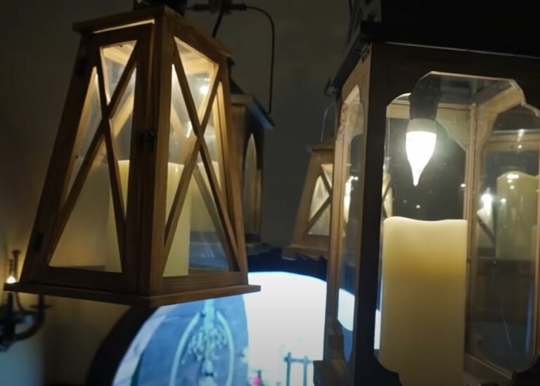 Woman gives tour of underground “hobbit house” in the woods and it’s ...