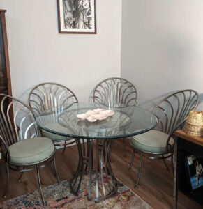 30 Tacky Decor Items That Will Instantly Downgrade Any Home