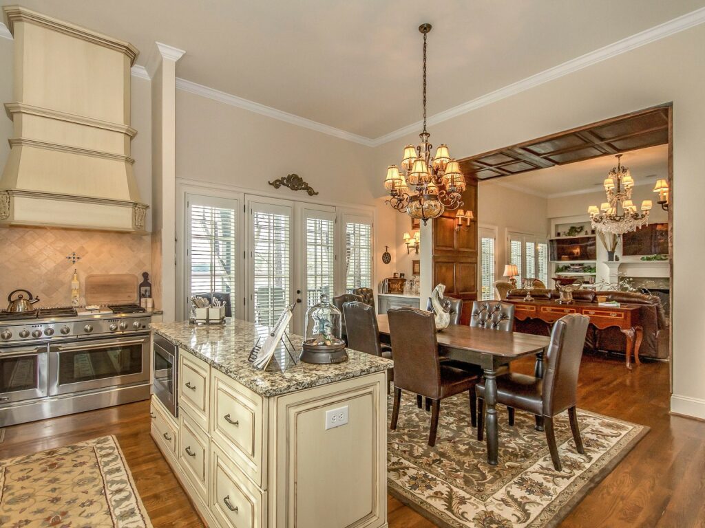 Take a look inside the ‘skinny house’ that’s leaving people scratching ...