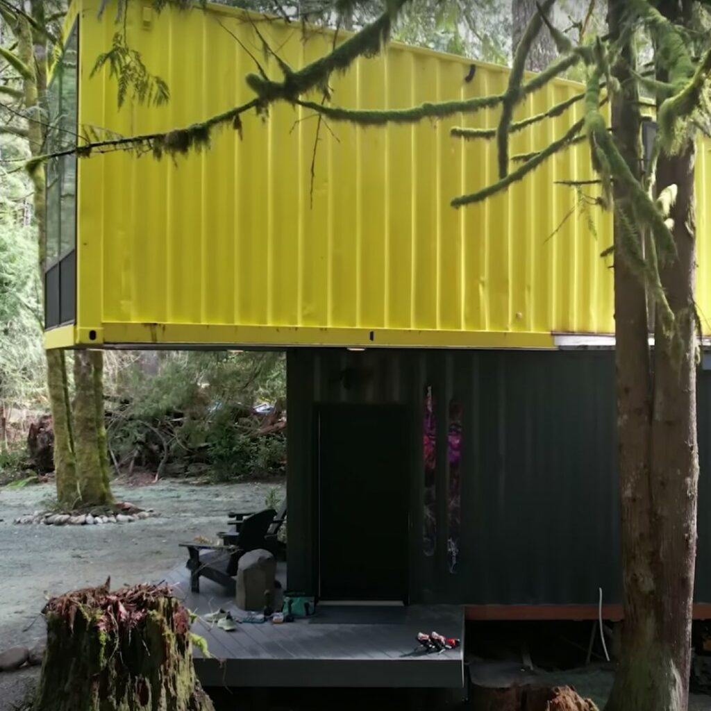 Man uses two 40-foot shipping containers to build ‘luxury’ eco-friendly ...