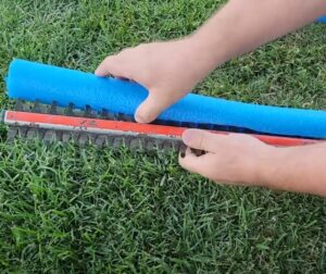 Man sticks a pool noodle into his rake then shows off the brilliant ...