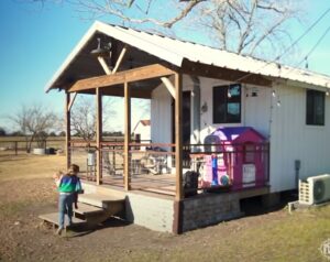 Family converts old ‘falling-down’ shed into beautiful tiny home for ...